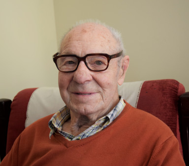 World War Two veteran feared for his life when his gun froze | Sight ...